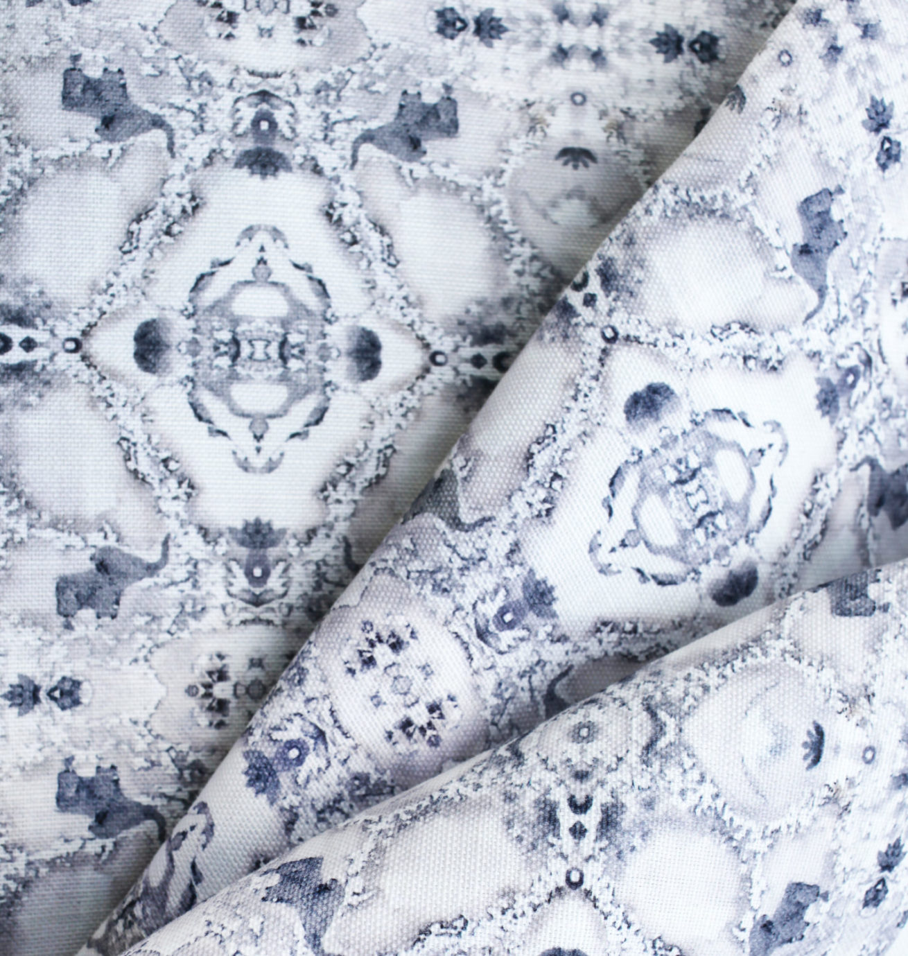 Maxine | Gray | Annie Bradbrook